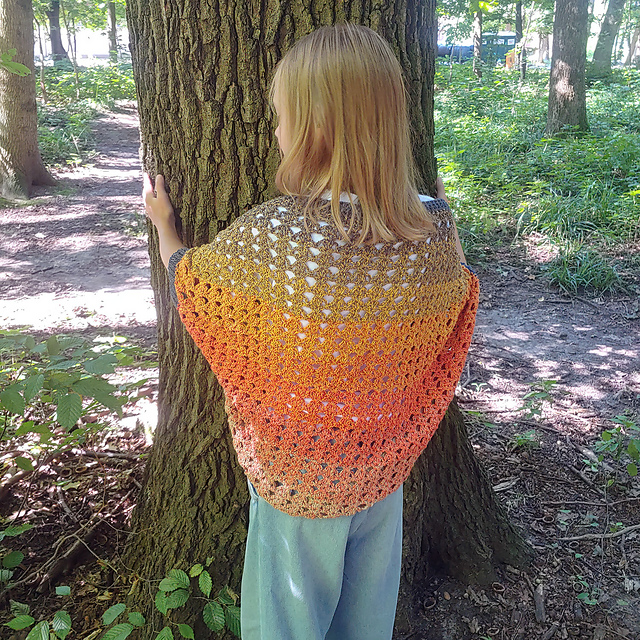 Ravelry: Cocoon Cardigan pattern by Natalie Lviv