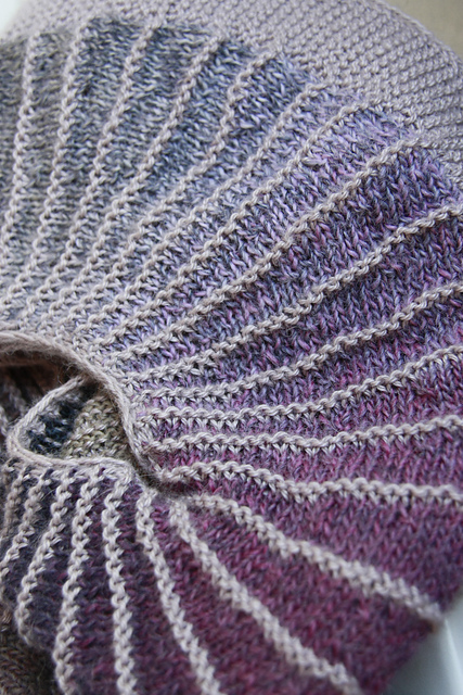 Ravelry: NataliyaQ's Spectra shawl