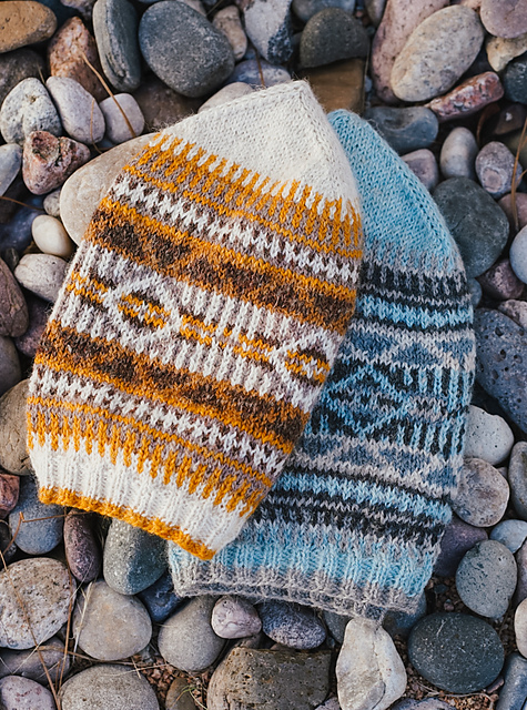 Ravelry: Two Worlds Beanie pattern by Jennifer Berg