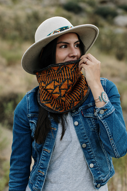 Ravelry: The Sunset Mesa Cowl pattern by Jennifer Berg