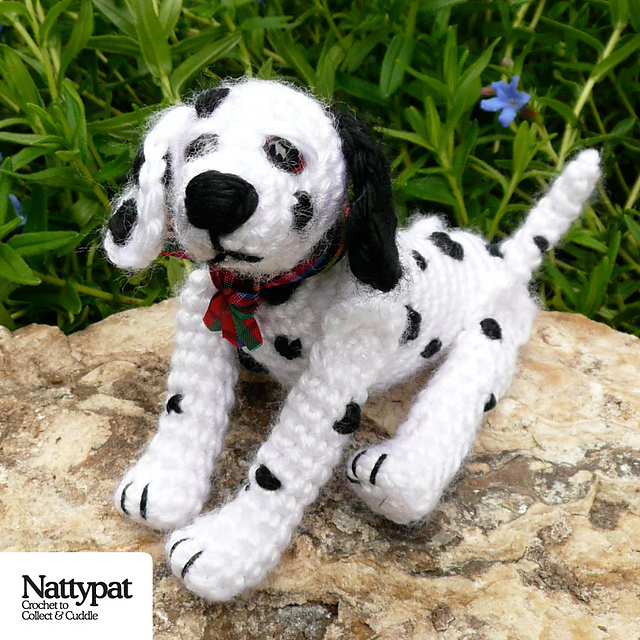 Ravelry: Dottie the Dalmatian pattern by Natalie Gagnon