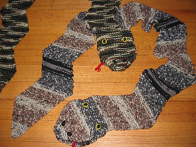 Ravelry: Knitted Snake Puppet Scarf pattern by Kay Meadors