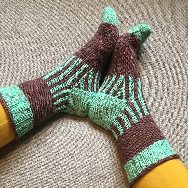 Ravelry: Manon pattern by Marie Wall