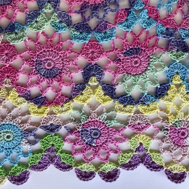 Ravelry: Outside the Lines Shawl pattern by Lisa Hounshell