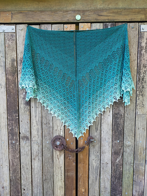 Ravelry: Needlenoses' Raining Roses