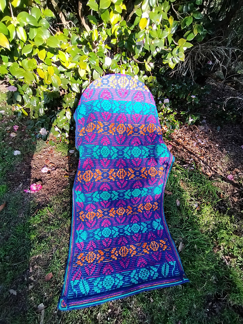 Ravelry: Needlenoses' Hannah Tropicana Mosaic