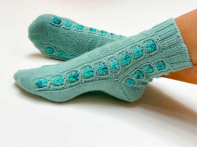 Ravelry: Blooming Archway pattern by Dolly Laishram Bhardwaj