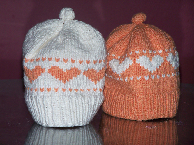 Ravelry: Baby Heart Hat pattern by Helen Bingham