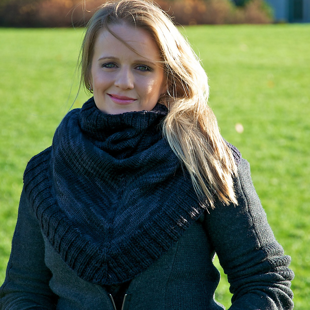 Ravelry: Slater pattern by Helen Bingham