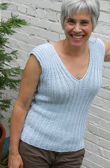Ravelry: Classic Double-V Tank Top pattern by NellZiroli for Knitch