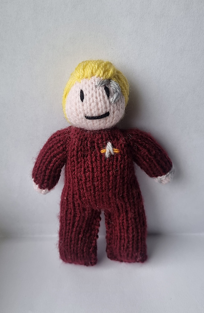 Ravelry: 7 of 9 (Star Trek) pattern by Nerd Knitting