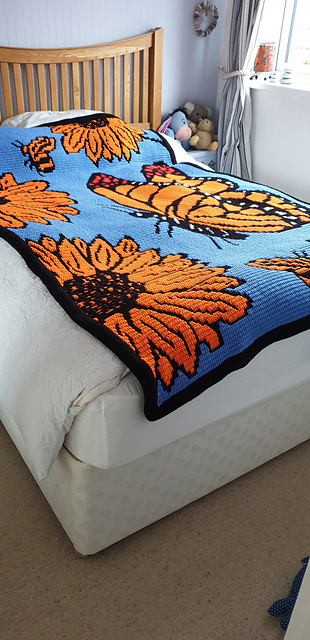 Ravelry: Flutter-Bees pattern by Vanessa Croft