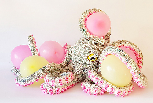 Ravelry: Apollo the Octopus pattern by Projectarian