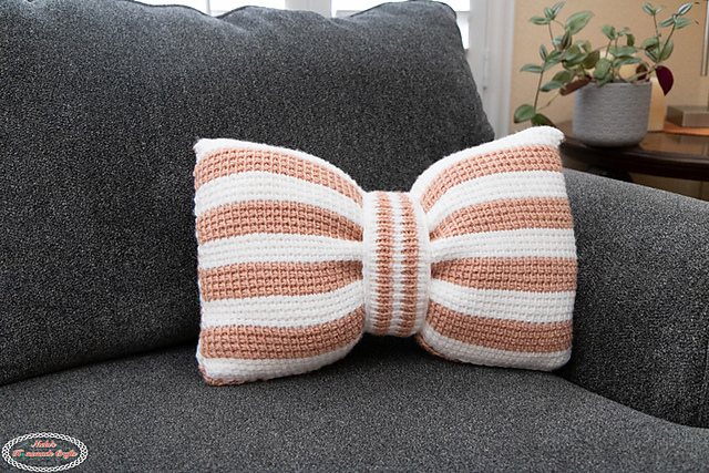 Ravelry: Tunisian Crochet Bow Pillow pattern by Nicole Riley