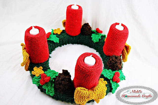 Ravelry: Advent Wreath pattern by Nicole Riley