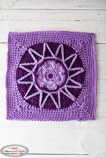 Ravelry: Flower Square pattern by Nicole Riley