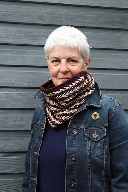 Ravelry: Utility Two pattern by Nicola Diggins