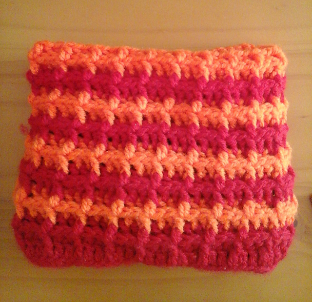 Ravelry: Waffle headphone pouch pattern by Nicola Penistone