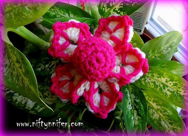 Ravelry: Funky Flower #2 pattern by Jennifer Gregory
