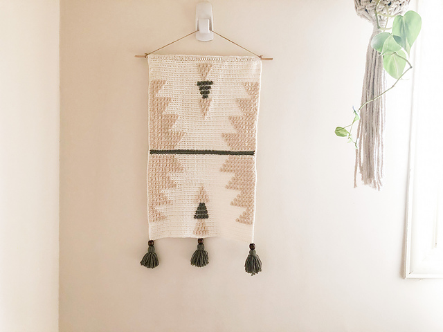 Ravelry: aztec wall hanging pattern by Nihal Salem