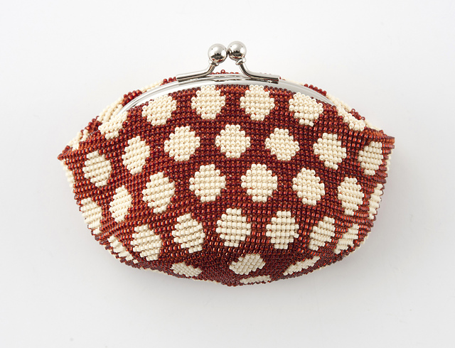 Ravelry: Red and Beige Polka-dot Coin Purse pattern by Kaoru Matsumoto ...