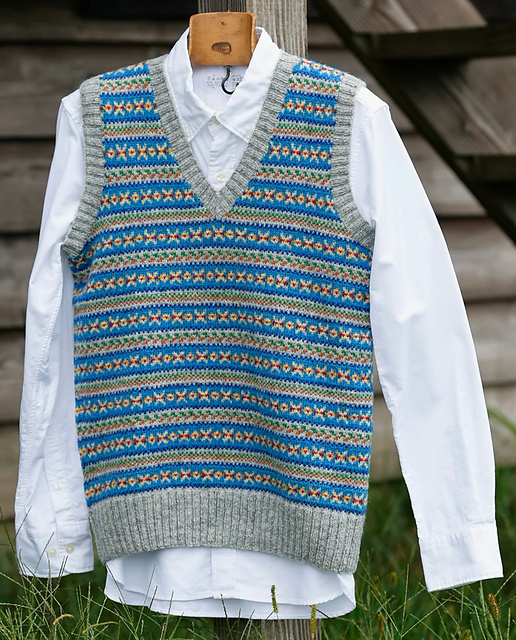 Ravelry: #03 V-neck vest pattern by Yoko Hatta (風工房)