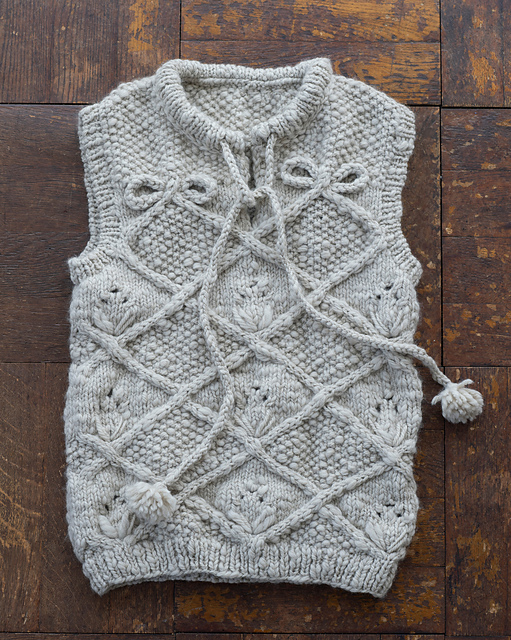 Ravelry: #12 Ribbon Aran Vest pattern by Hikaru Noguchi (野口 光)