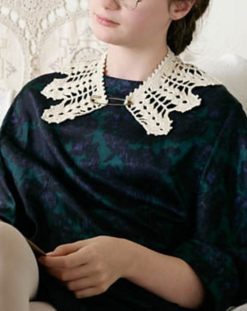 Ravelry: L. Shell Collar pattern by Keiko Okamoto (岡本啓子)