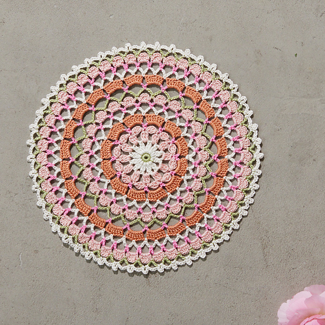 Ravelry: #03 a, b, c Spring Doilies pattern by Hiromi Endo (遠藤ひろみ)