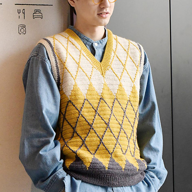 Ravelry: p.94 Yellow Men's Vest pattern by Keiko Okamoto (岡本啓子)