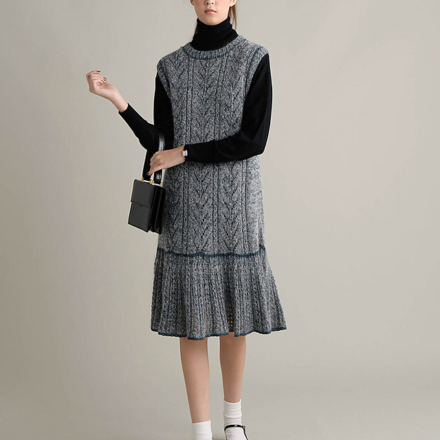 Ravelry: p.54 Lace Pattern Dress pattern by Shinko Ota (大田 真子)