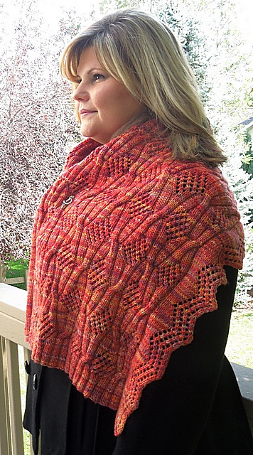Ravelry: Tumbling Lace With a Twist pattern by Daniela Nii