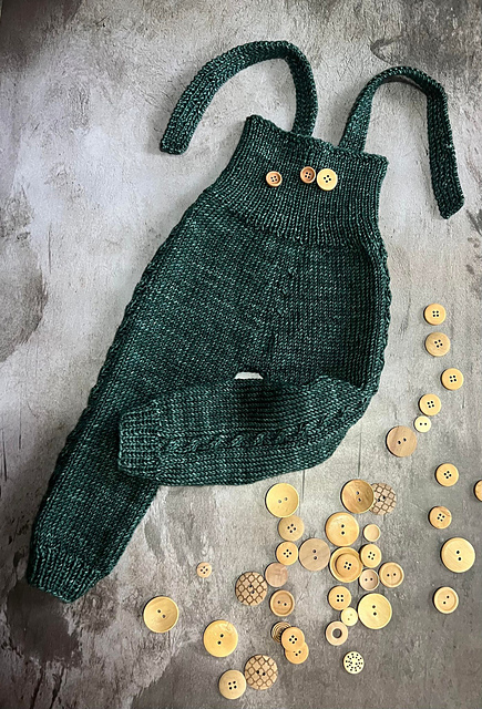 Ravelry: Maxi Elf Pants pattern by Nikolett Corley Designs