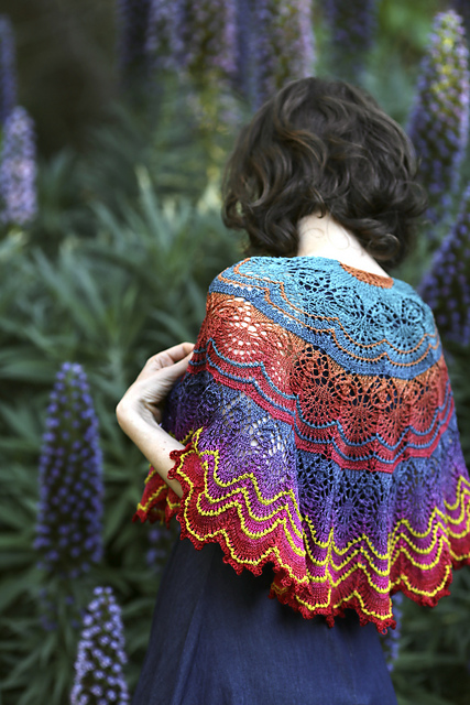 Ravelry: A Humming of Bees pattern by Nim Teasdale