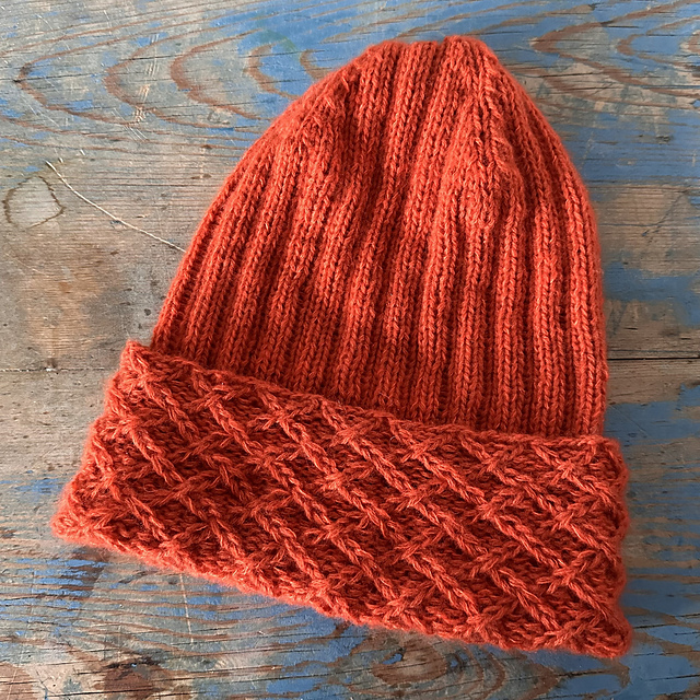Ravelry: Bondi lue pattern by Nina Granlund Sæther