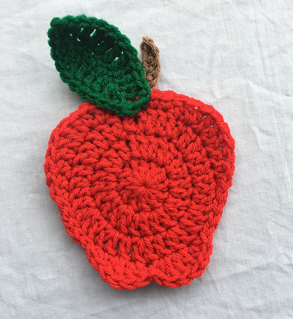 Ravelry: Apple Applique pattern by Dawn M Castillo