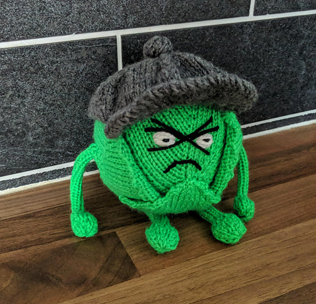 Ravelry: Russell Sprout Leafy Blinders pattern by Nicola Riley