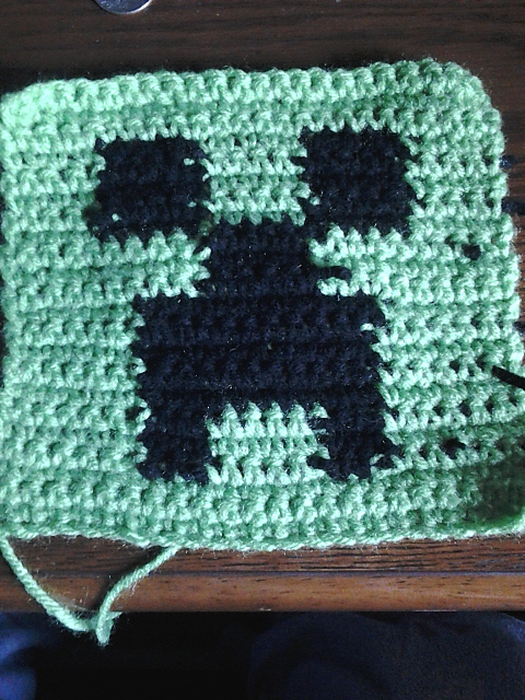 Ravelry: Minecraft Creeper block pattern by NixLuna