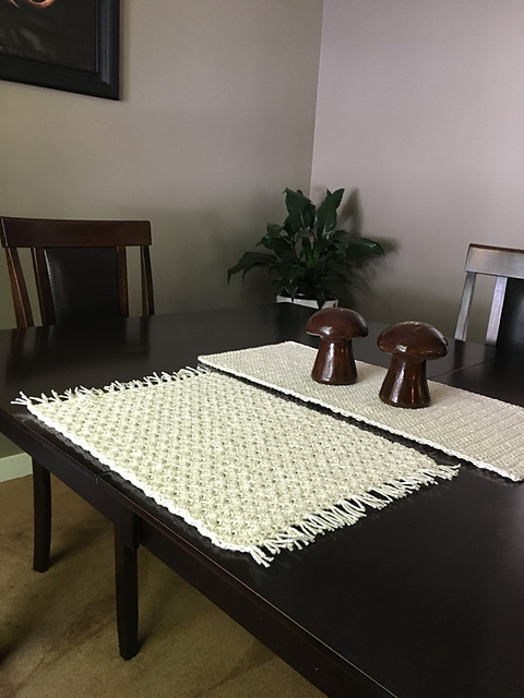 Ravelry: The Moubray Plate Rug pattern by Nicole Kliner