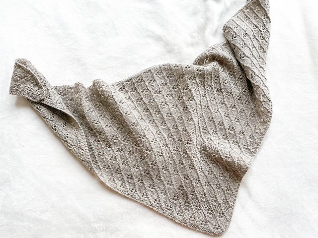 Ravelry: Bukiwe Shawl pattern by Noma Ndlovu