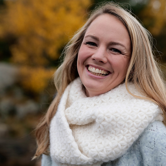 Ravelry: Jasmine Infinity Scarf, Jasminevighetsskjerf pattern by ...