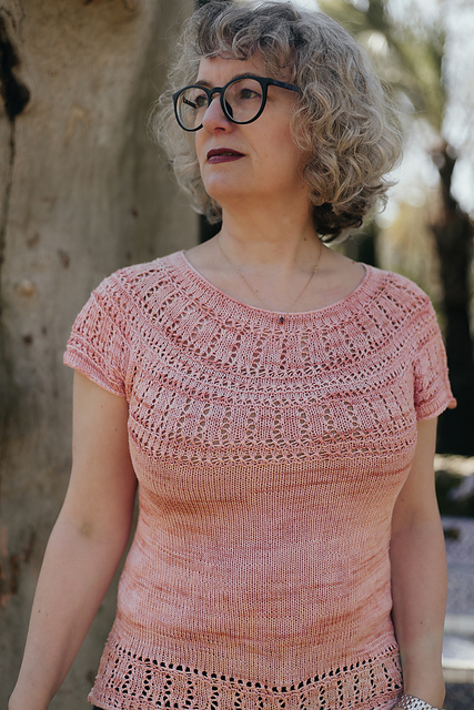 Ravelry: Almudena Top pattern by Esther Lara