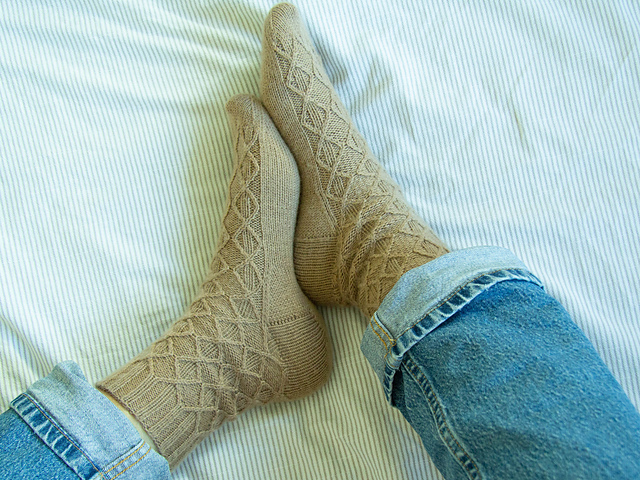 Ravelry: Rhombus Socks pattern by Natalia Shtabnaia