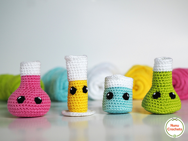 Ravelry: Lab glassware pattern by Nuria Álvarez