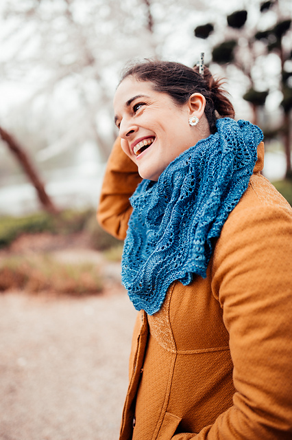Ravelry: Sea Line Shawl pattern by Nuria Pastor