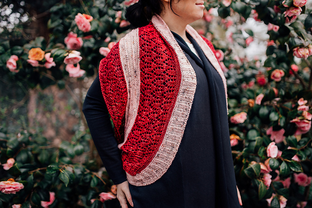 Ravelry: Arches Cardi Shawl pattern by Nuria Pastor