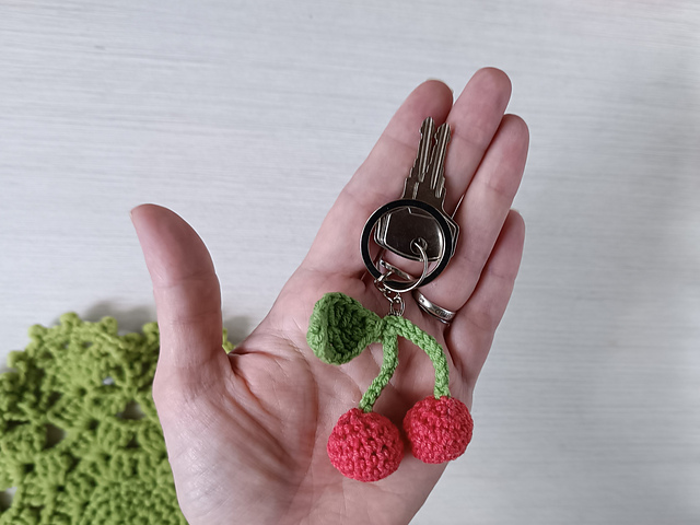 Ravelry: Cherry keychain pattern by Victoria Shevchuk
