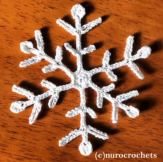 Ravelry: Rosamiee Snowflake pattern by Nuzrath Hameedha