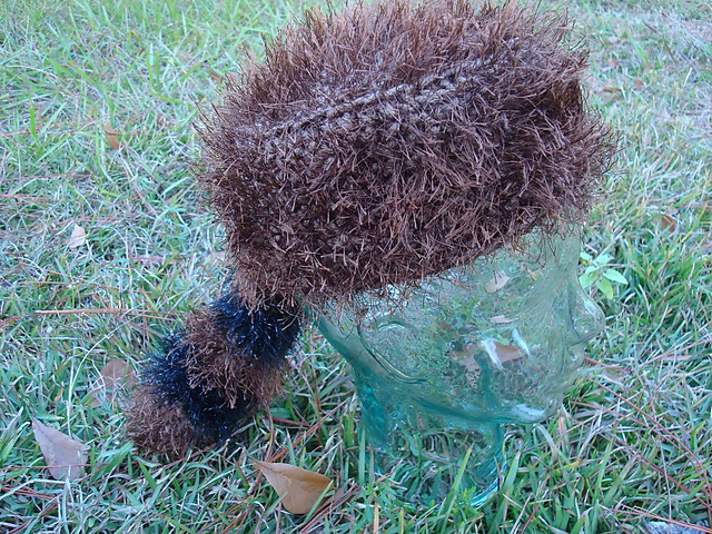 Ravelry: Coon Skin Cap pattern by Charlotte W.