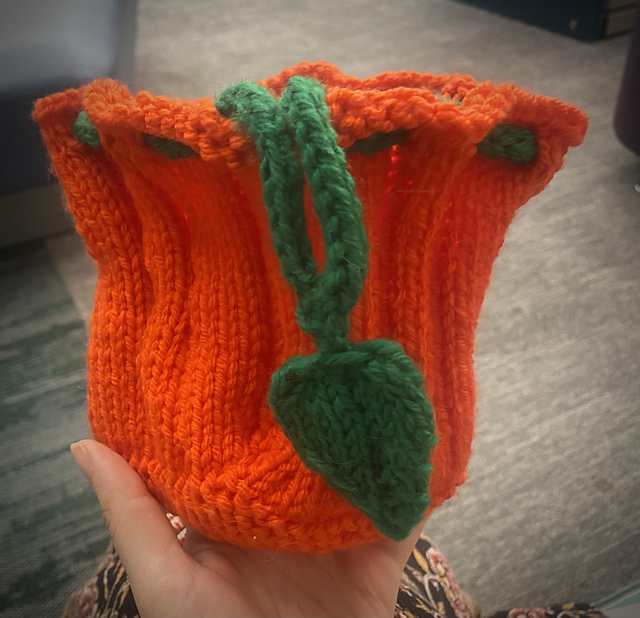 Ravelry: Flat Bottom Pumpkin bag pattern by Melissa Nikle